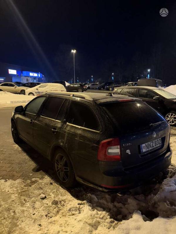 Melns Skoda Octavia 2011 Viļņa, ar dzinēja tilpumu 0.00 L un nobraukumu 340 tūkst. km par 2650 €, foto 4 vietnē AUTOMOTO.COM.LV