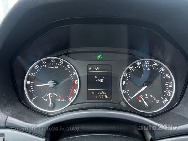 Black Skoda Octavia 2011 in Tartu, with an engine capacity of 1.60 L and mileage of 309 thousand km for 3300 €, photo 11 on AUTOMOTO.COM.LV