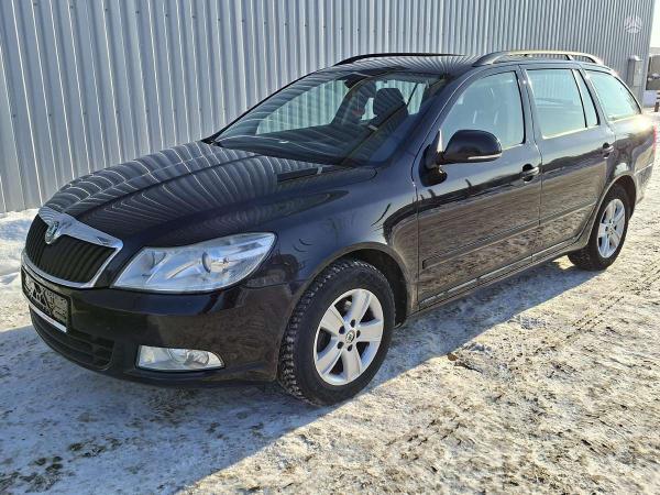 Melns Skoda Octavia 2011 Ukmergė, ar dzinēja tilpumu 1.20 L un nobraukumu 237 tūkst. km par 2500 €, foto 1 vietnē AUTOMOTO.COM.LV