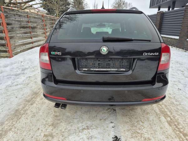 Black Skoda Octavia 2011 in Kaunas, with an engine capacity of 1.97 L and mileage of 280 thousand km for 4950 €, photo 7 on AUTOMOTO.COM.LV