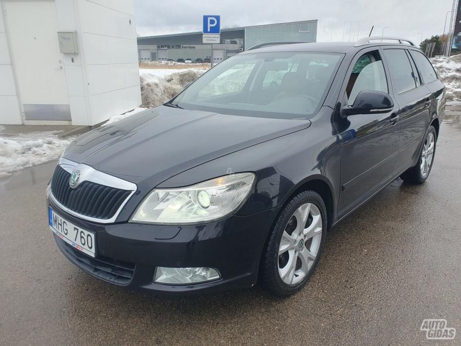 Melns Skoda Octavia 2011 Kauņa, ar dzinēja tilpumu 1.20 L un nobraukumu 288 tūkst. km par 3700 €, foto 1 vietnē AUTOMOTO.COM.LV