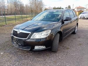 Black Skoda Octavia 2011 in Sakiai, with an engine capacity of 1.20 L and mileage of 211 thousand km for 3600 €, photo  on AUTOMOTO.COM.LV