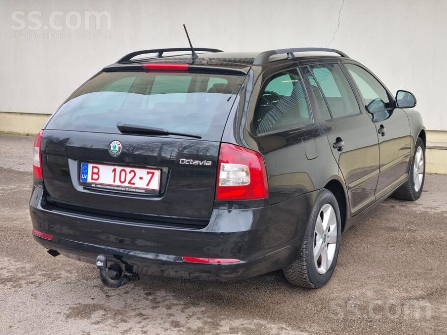 Melns Skoda Octavia 2011 Ogre, ar dzinēja tilpumu 1.20 L un nobraukumu 253 tūkst. km par 4350 €, foto 9 vietnē AUTOMOTO.COM.LV