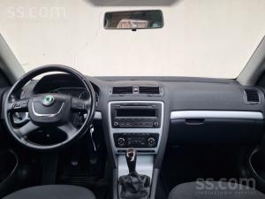 Melns Skoda Octavia 2011 Ogre, ar dzinēja tilpumu 1.20 L un nobraukumu 253 tūkst. km par 4350 €, foto 14 vietnē AUTOMOTO.COM.LV