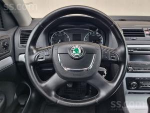 Melns Skoda Octavia 2011 Ogre, ar dzinēja tilpumu 1.20 L un nobraukumu 253 tūkst. km par 4350 €, foto 16 vietnē AUTOMOTO.COM.LV