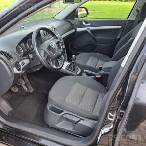Black Skoda Octavia 2011 in Rezekne, with an engine capacity of 1.60 L and mileage of 0 thousand km for 3750 €, photo 7 on AUTOMOTO.COM.LV