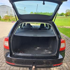 Black Skoda Octavia 2011 in Rezekne, with an engine capacity of 1.60 L and mileage of 0 thousand km for 3750 €, photo 10 on AUTOMOTO.COM.LV