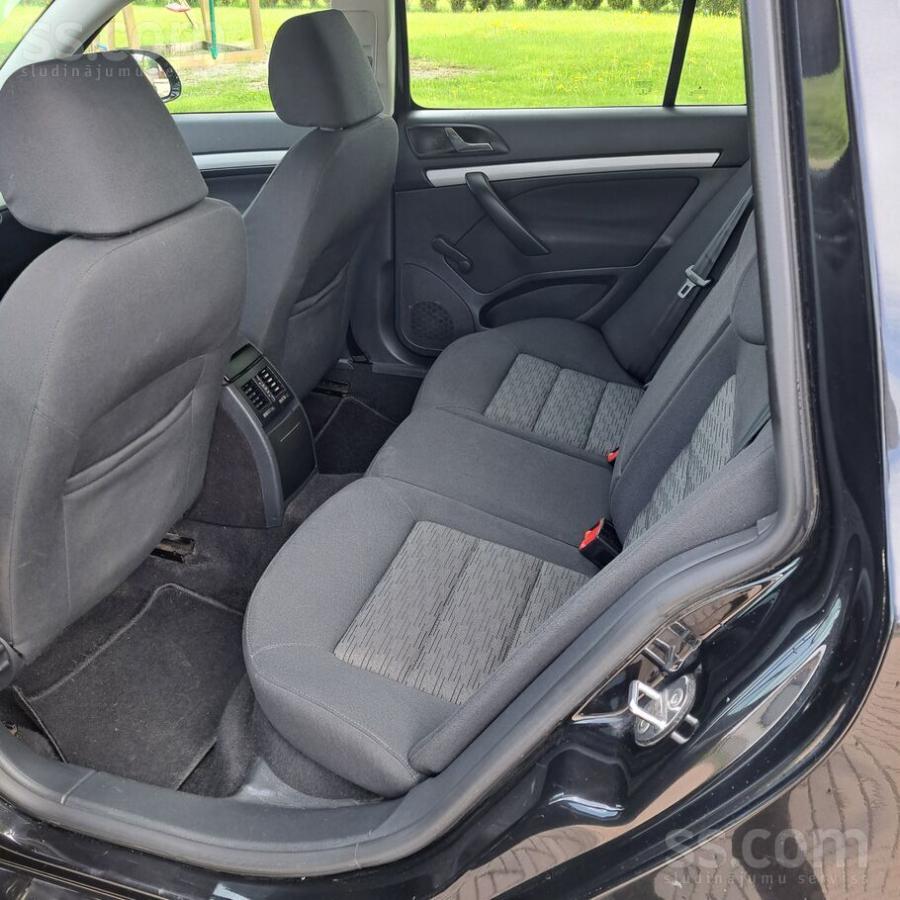 Black Skoda Octavia 2011 in Rezekne, with an engine capacity of 1.60 L and mileage of 0 thousand km for 3750 €, photo 12 on AUTOMOTO.COM.LV