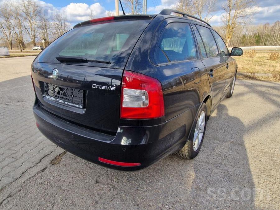 Melns Skoda Octavia 2011 Ogre, ar dzinēja tilpumu 1.60 L un nobraukumu 231 tūkst. km par 5650 €, foto 3 vietnē AUTOMOTO.COM.LV