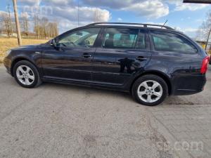 Melns Skoda Octavia 2011 Ogre, ar dzinēja tilpumu 1.60 L un nobraukumu 231 tūkst. km par 5650 €, foto 9 vietnē AUTOMOTO.COM.LV