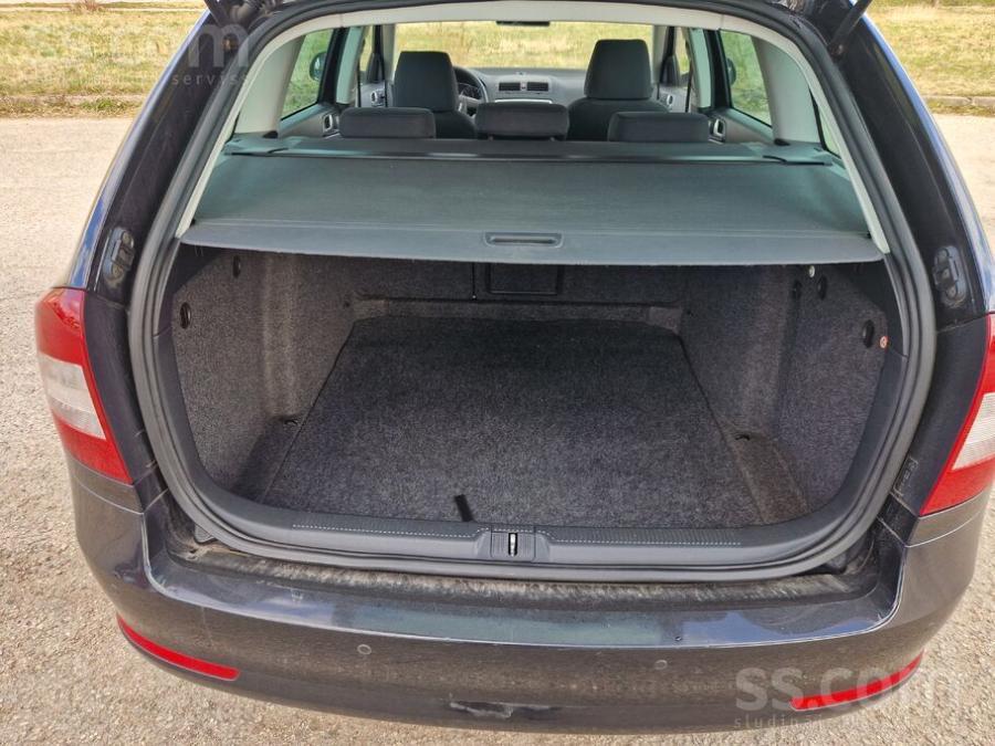 Melns Skoda Octavia 2011 Ogre, ar dzinēja tilpumu 1.60 L un nobraukumu 231 tūkst. km par 5650 €, foto 14 vietnē AUTOMOTO.COM.LV
