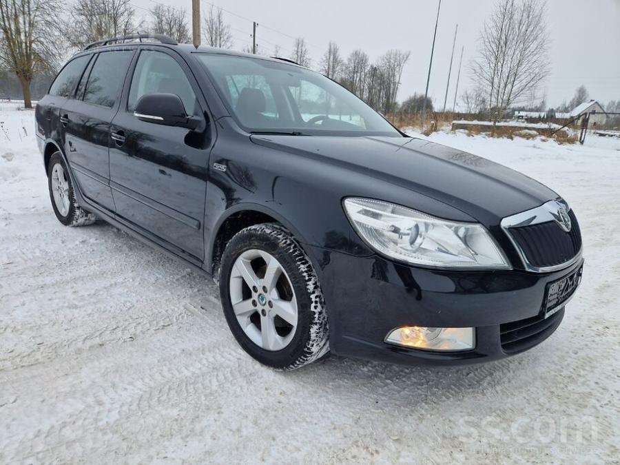 Melns Skoda Octavia 2011 Ogre, ar dzinēja tilpumu 1.40 L un nobraukumu 231 tūkst. km par 5750 €, foto 4 vietnē AUTOMOTO.COM.LV
