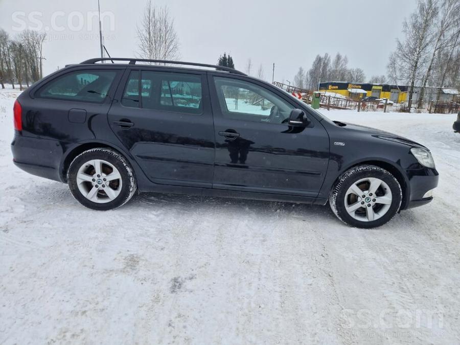 Melns Skoda Octavia 2011 Ogre, ar dzinēja tilpumu 1.40 L un nobraukumu 231 tūkst. km par 5750 €, foto 6 vietnē AUTOMOTO.COM.LV