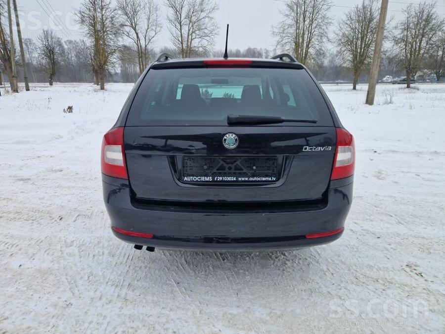 Melns Skoda Octavia 2011 Ogre, ar dzinēja tilpumu 1.40 L un nobraukumu 231 tūkst. km par 5750 €, foto 8 vietnē AUTOMOTO.COM.LV
