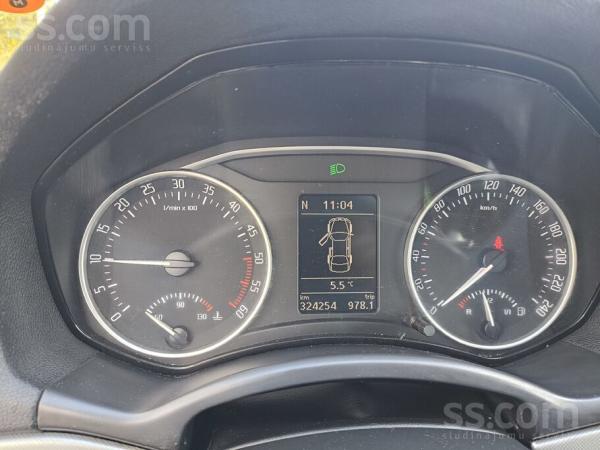 Black Skoda Octavia 2011 in Riga, with an engine capacity of 1.60 L and mileage of 325 thousand km for 2050 €, photo 8 on AUTOMOTO.COM.LV