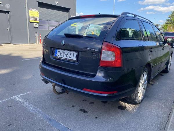 Melns Skoda Octavia 2011 Raseiniai, ar dzinēja tilpumu 1.97 L un nobraukumu 262 tūkst. km par 3900 €, foto 4 vietnē AUTOMOTO.COM.LV