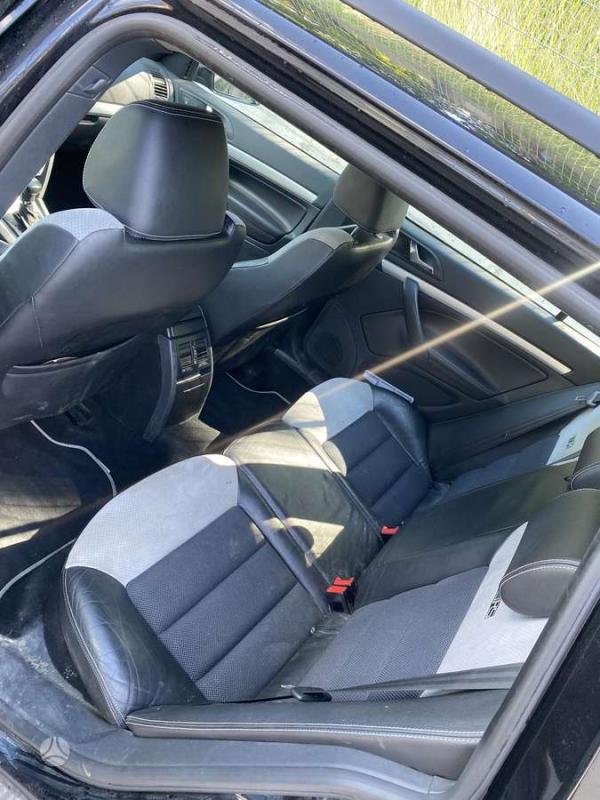 Melns Skoda Octavia 2011 Raseiniai, ar dzinēja tilpumu 1.97 L un nobraukumu 262 tūkst. km par 3900 €, foto 5 vietnē AUTOMOTO.COM.LV