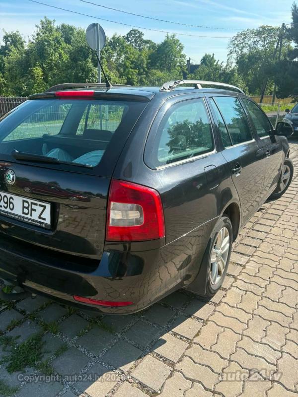 Black Skoda Octavia 2011 in Tallinn, with an engine capacity of 2.00 L and mileage of 360 thousand km for 3500 €, photo 10 on AUTOMOTO.COM.LV