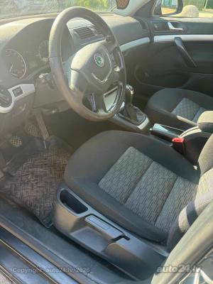 Black Skoda Octavia 2011 in Tallinn, with an engine capacity of 2.00 L and mileage of 360 thousand km for 3500 €, photo 14 on AUTOMOTO.COM.LV