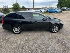 Black Skoda Octavia 2011 in Jurbarkas, with an engine capacity of 1.60 L and mileage of 268 thousand km for 3599 €, photo 6 on AUTOMOTO.COM.LV