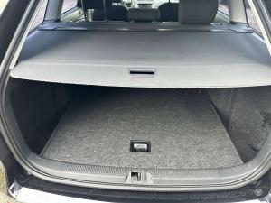 Black Skoda Octavia 2011 in Jurbarkas, with an engine capacity of 1.60 L and mileage of 268 thousand km for 3599 €, photo 26 on AUTOMOTO.COM.LV