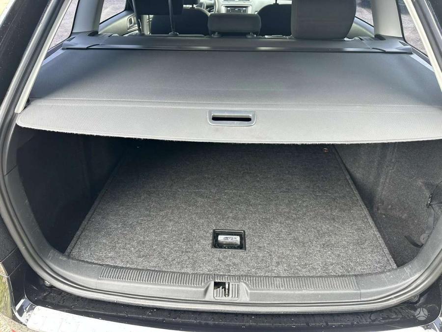 Black Skoda Octavia 2011 in Jurbarkas, with an engine capacity of 1.60 L and mileage of 268 thousand km for 3599 €, photo 26 on AUTOMOTO.COM.LV