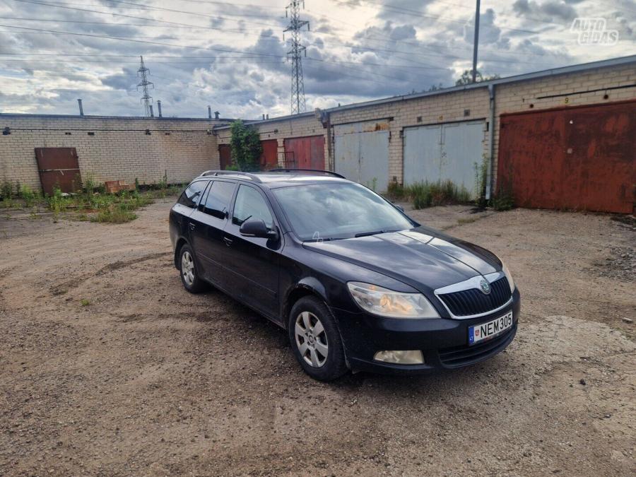 Melns Skoda Octavia 2011 Kauņa, ar dzinēja tilpumu 2.00 L un nobraukumu 500 tūkst. km par 2450 €, foto 4 vietnē AUTOMOTO.COM.LV