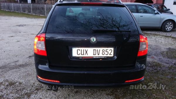 Melns Skoda Octavia 2011 Tallina, ar dzinēja tilpumu 2.00 L un nobraukumu 360 tūkst. km par 8000 €, foto 3 vietnē AUTOMOTO.COM.LV