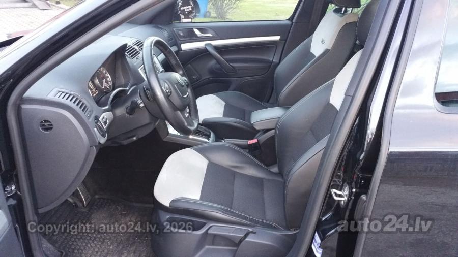 Melns Skoda Octavia 2011 Tallina, ar dzinēja tilpumu 2.00 L un nobraukumu 360 tūkst. km par 8000 €, foto 7 vietnē AUTOMOTO.COM.LV