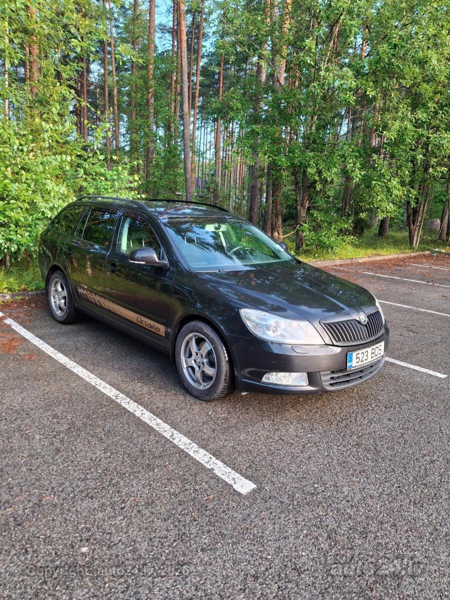 Melns Skoda Octavia 2011 Tallina, ar dzinēja tilpumu 1.60 L un nobraukumu 240 tūkst. km par 3200 €, foto 4 vietnē AUTOMOTO.COM.LV