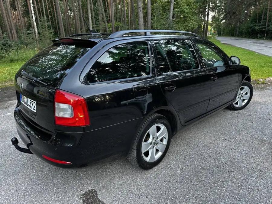 Черный Шкода Октавия 2011 в Юрмала, объемом двигателя 1.60 л и пробегом 324 тыс. км за 4990 €, фото 13 на AUTOMOTO.COM.LV