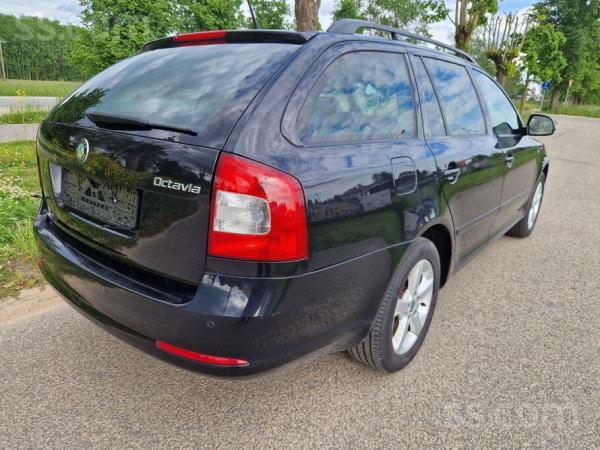 Черный Шкода Октавия 2011 в Огре, объемом двигателя 1.40 л и пробегом 231 тыс. км за 5650 €, фото 2 на AUTOMOTO.COM.LV