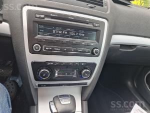 Black Skoda Octavia 2011 in Ogre, with an engine capacity of 1.40 L and mileage of 231 thousand km for 5650 €, photo 10 on AUTOMOTO.COM.LV