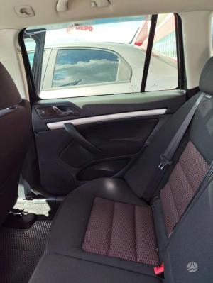 Black Skoda Octavia 2011 in Alytus, with an engine capacity of 1.97 L and mileage of 298 thousand km for 4600 €, photo 10 on AUTOMOTO.COM.LV