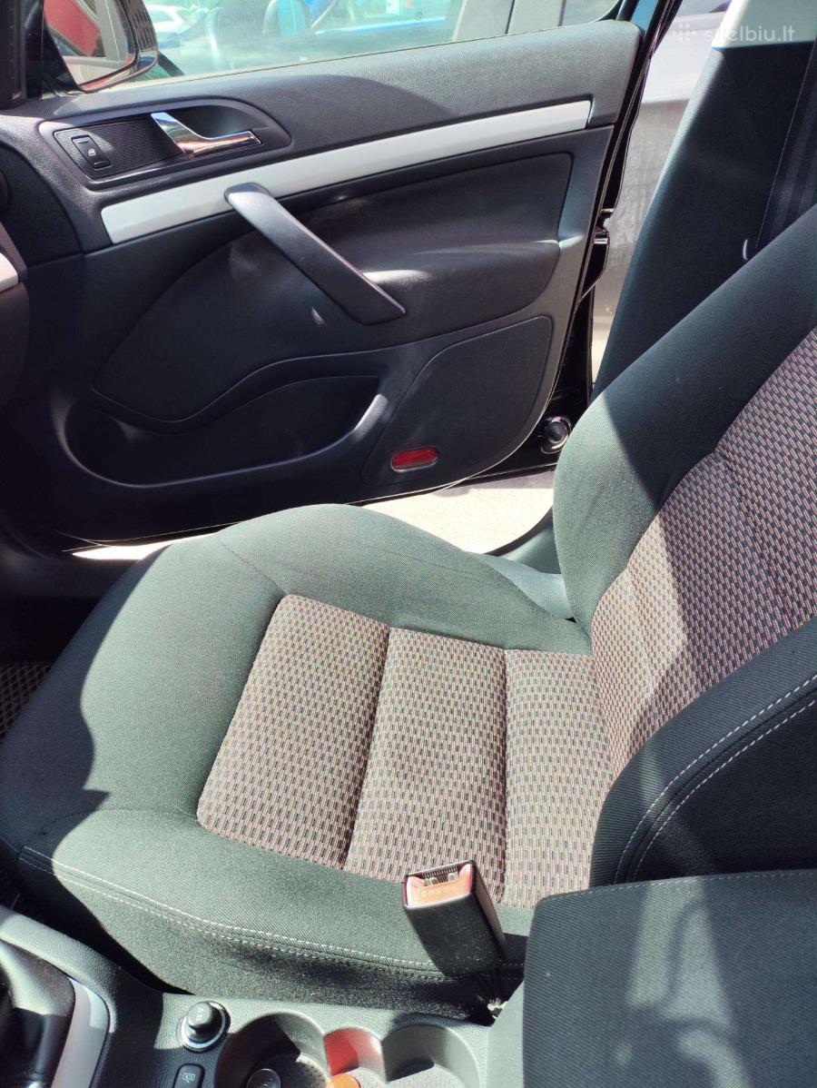 Melns Skoda Octavia 2011 Alīta, ar dzinēja tilpumu 2.00 L un nobraukumu 297 tūkst. km par 4600 €, foto 6 vietnē AUTOMOTO.COM.LV