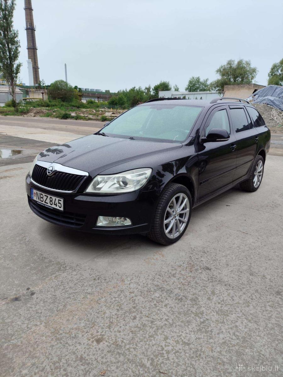 Melns Skoda Octavia 2011 Alīta, ar dzinēja tilpumu 2.00 L un nobraukumu 297 tūkst. km par 4600 €, foto 16 vietnē AUTOMOTO.COM.LV