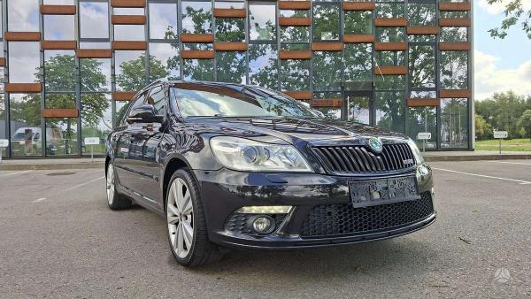 Melns Skoda Octavia 2011 Kauņa, ar dzinēja tilpumu 1.97 L un nobraukumu 248 tūkst. km par 5500 €, foto 1 vietnē AUTOMOTO.COM.LV