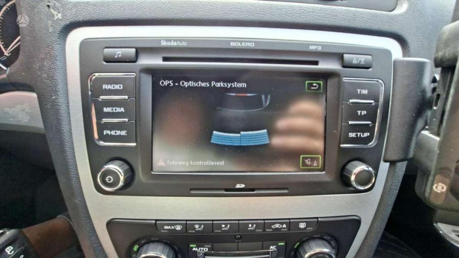 Черный Шкода Октавия 2011 в Каунас, объемом двигателя 1.97 л и пробегом 248 тыс. км за 5500 €, фото 28 на AUTOMOTO.COM.LV