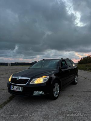 Black Skoda Octavia 2011 in Liepaja, with an engine capacity of 1.20 L and mileage of 305 thousand km for 3299 €, photo 3 on AUTOMOTO.COM.LV