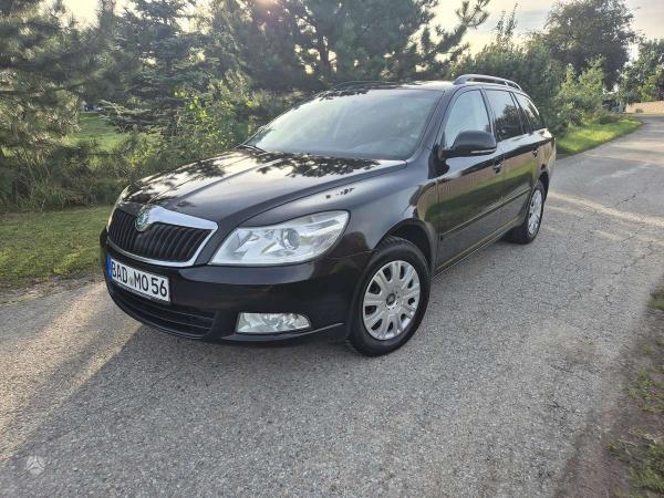 Черный Шкода Октавия 2011 в Каунас, объемом двигателя 1.97 л и пробегом 299 тыс. км за 3650 €, фото 1 на AUTOMOTO.COM.LV