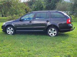 Black Skoda Octavia 2011 in Vilkaviskis, with an engine capacity of 1.20 L and mileage of 230 thousand km for 3050 €, photo 9 on AUTOMOTO.COM.LV