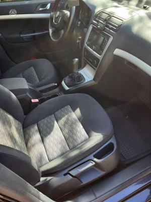 Black Skoda Octavia 2011 in Vilkaviskis, with an engine capacity of 1.20 L and mileage of 230 thousand km for 3050 €, photo 17 on AUTOMOTO.COM.LV