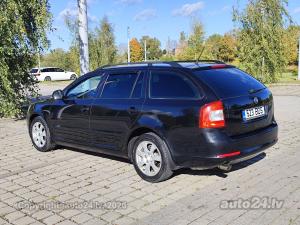 Melns Skoda Octavia 2011 Tartu, ar dzinēja tilpumu 1.60 L un nobraukumu 230 tūkst. km par 3300 €, foto 4 vietnē AUTOMOTO.COM.LV