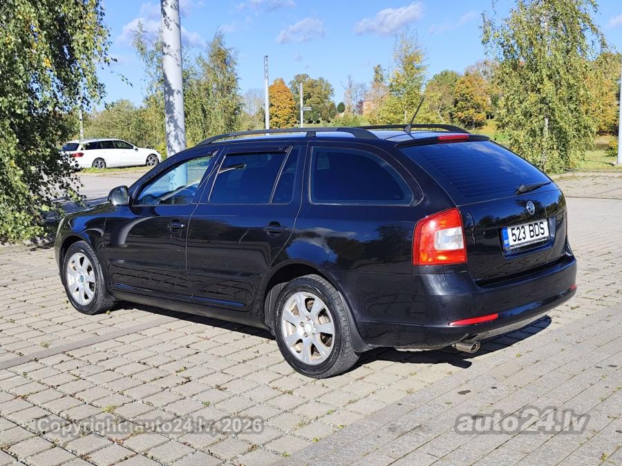 Melns Skoda Octavia 2011 Tartu, ar dzinēja tilpumu 1.60 L un nobraukumu 230 tūkst. km par 3300 €, foto 4 vietnē AUTOMOTO.COM.LV