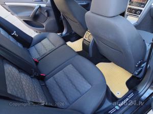 Melns Skoda Octavia 2011 Tartu, ar dzinēja tilpumu 1.60 L un nobraukumu 230 tūkst. km par 3300 €, foto 12 vietnē AUTOMOTO.COM.LV