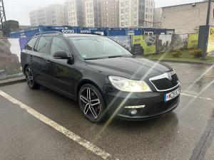 Melns Skoda Octavia 2012 Viļņa, ar dzinēja tilpumu 2.00 L un nobraukumu 290 tūkst. km par 3800 €, foto 3 vietnē AUTOMOTO.COM.LV