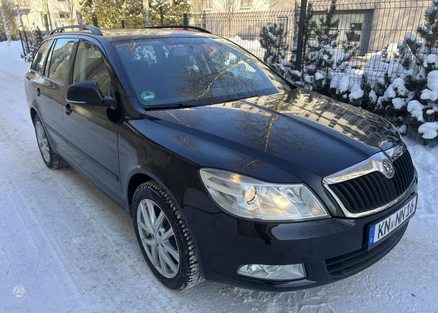 Melns Skoda Octavia 2012 Viļņa, ar dzinēja tilpumu 1.60 L un nobraukumu 223 tūkst. km par 3800 €, foto 1 vietnē AUTOMOTO.COM.LV