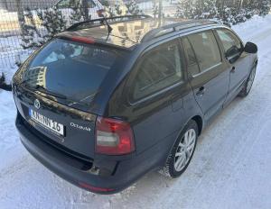 Melns Skoda Octavia 2012 Viļņa, ar dzinēja tilpumu 1.60 L un nobraukumu 223 tūkst. km par 3800 €, foto 5 vietnē AUTOMOTO.COM.LV