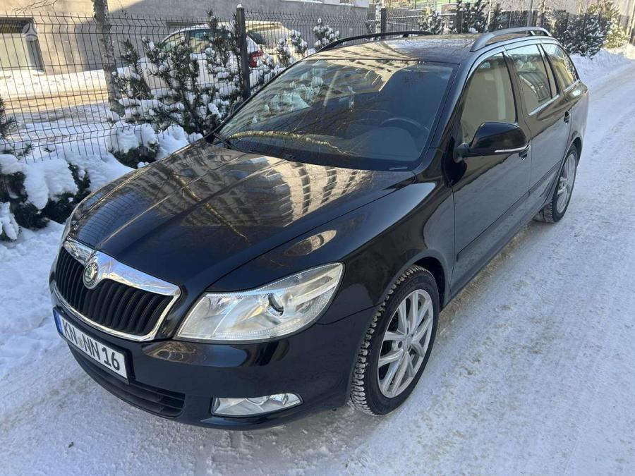 Melns Skoda Octavia 2012 Viļņa, ar dzinēja tilpumu 1.60 L un nobraukumu 223 tūkst. km par 3800 €, foto 9 vietnē AUTOMOTO.COM.LV