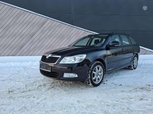 Melns Skoda Octavia 2012 Panevēža, ar dzinēja tilpumu 2.00 L un nobraukumu 282 tūkst. km par 4450 €, foto  vietnē AUTOMOTO.COM.LV